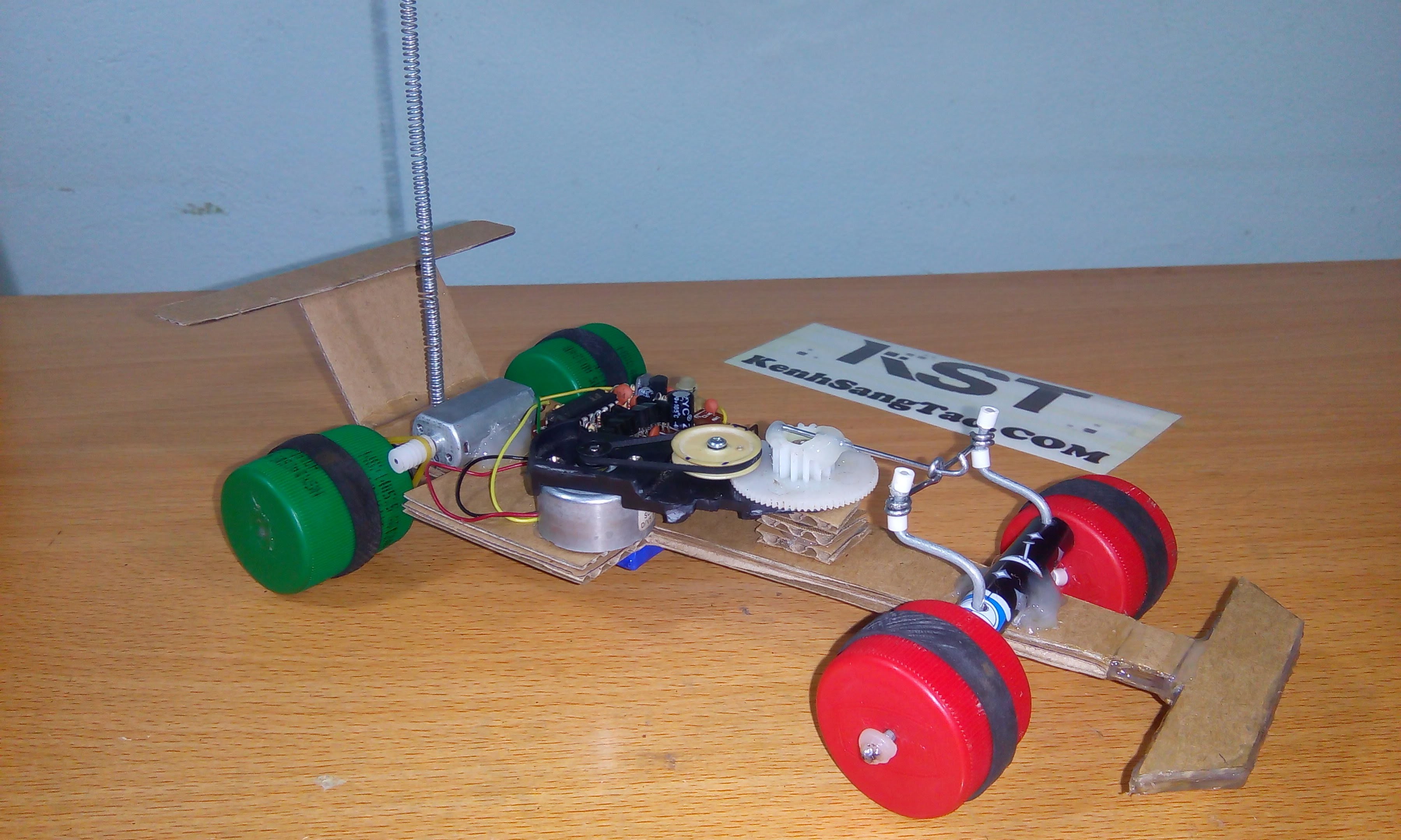 DIY Formula 1 Racing Car Remote Control F1 RC Mini