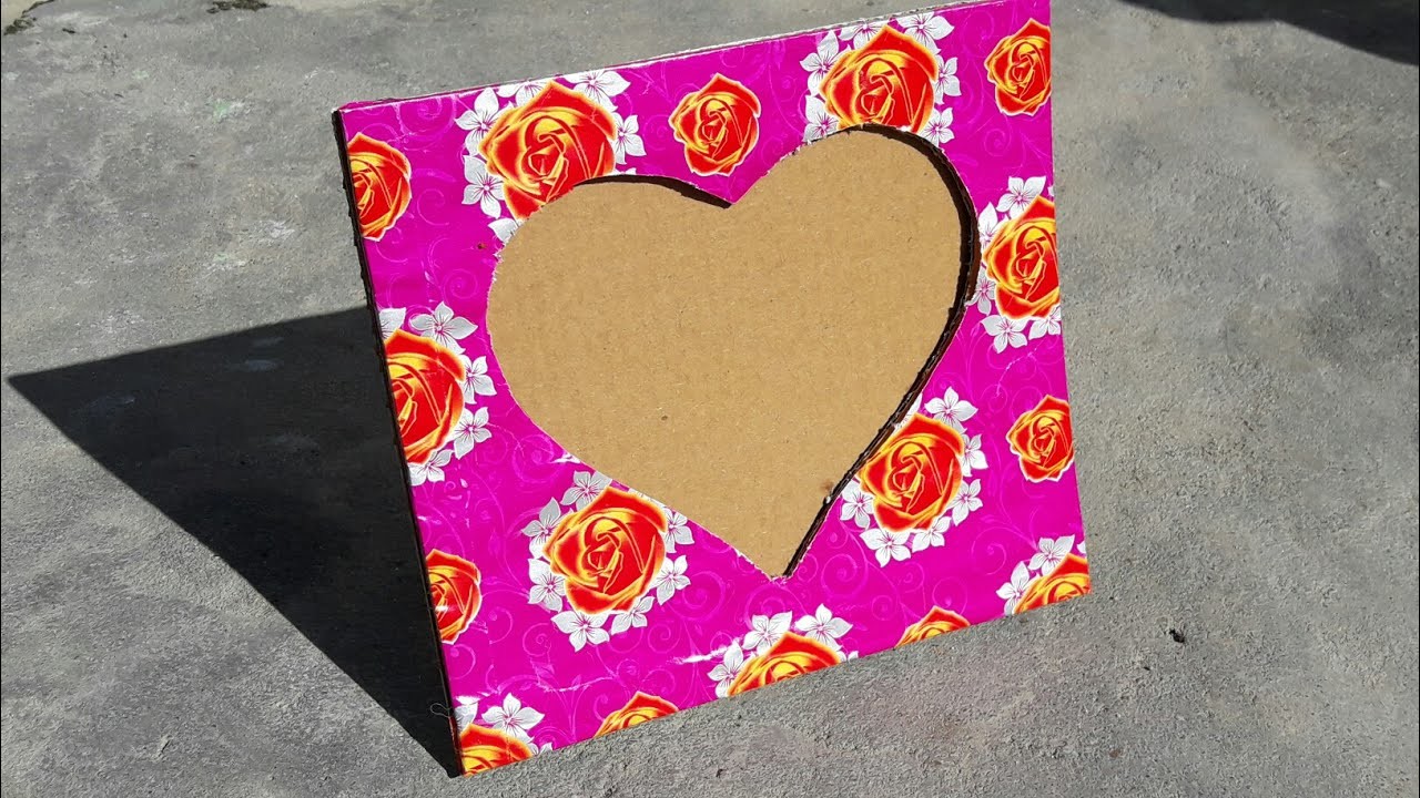 How To Make Heart Shaped Photo Frame Using Cardboard At Home